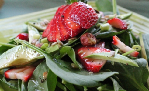 Spinach Strawberry Salad - Dherbs Recipes