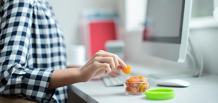 5 Healthy Snacks To Eat During Quarantine